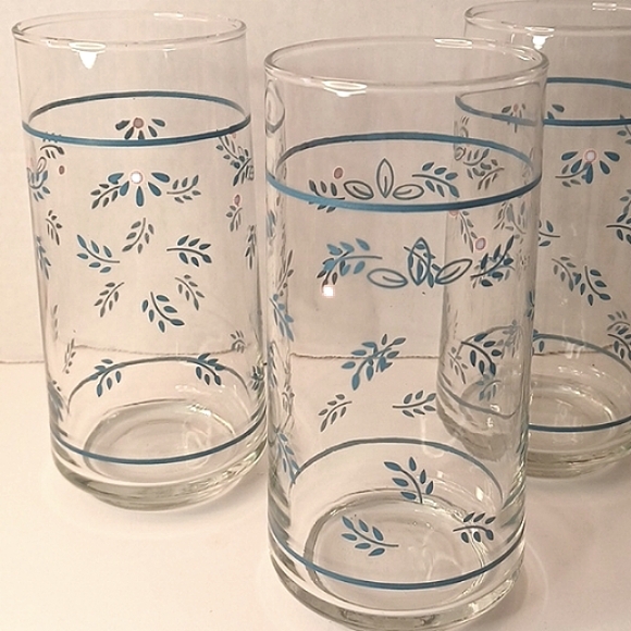 Corelle | Dining | Corelle Subtle Blue By Corning Ware Vintage Drinking ...